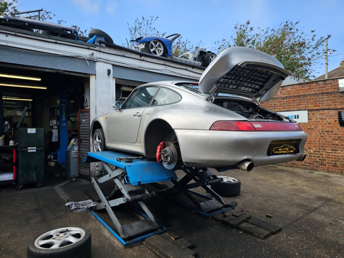 Porsche 993 Turbo Shock Absorber Repair Replacement London Essex Kent