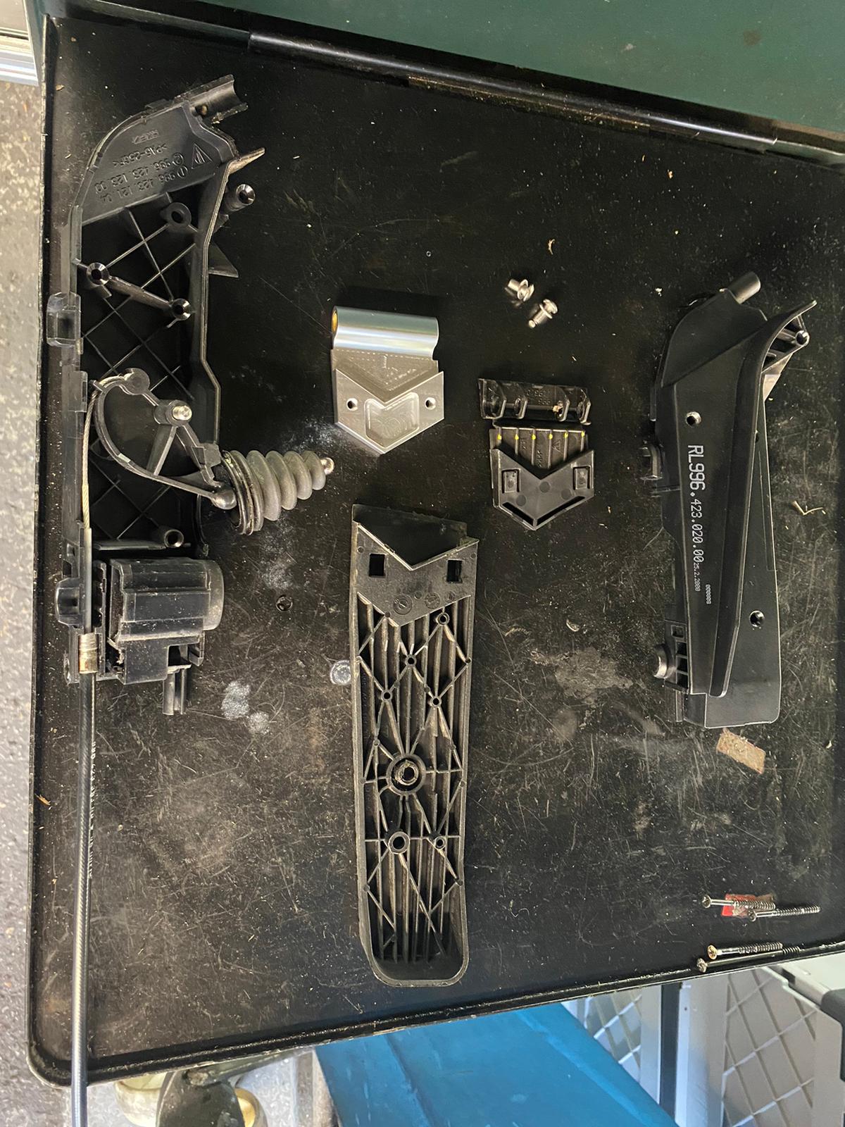 Porsche 996 Broken Throttle Pedal Repair Replacement London Kent Essex